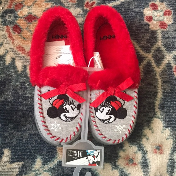 Disney | Shoes | Disneys Minnie Mouse Girls Moccasin Slippers | Poshmark